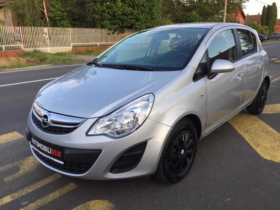 Opel Corsa 1,2 16V - svi servisi u ovlaštenom • tempomat • MF volan ...