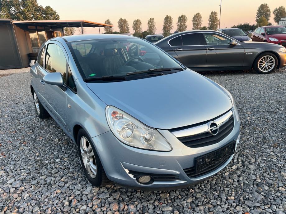 Opel Corsa 1,2 16V TVORNIČKI PLIN, reg:2/2025, 2008 god.