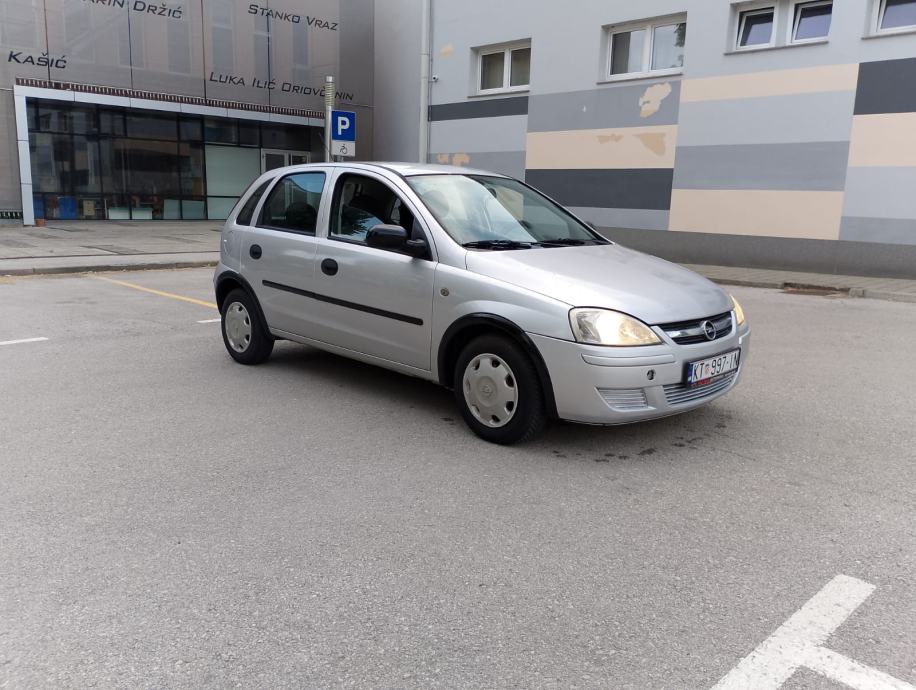 Opel Corsa 1,2 KLIMA MOŽE NA KARTICE DO 36 RATA REG 05/2026 , 2004 god.