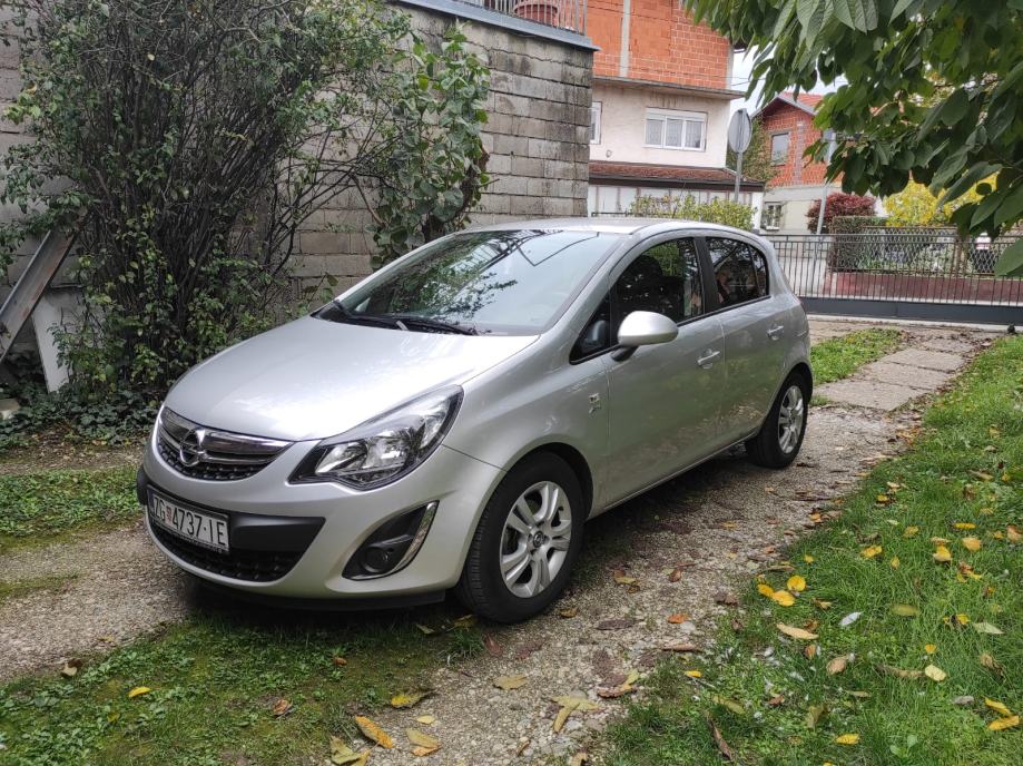 Opel Corsa 1,4 16V, 2013 god.