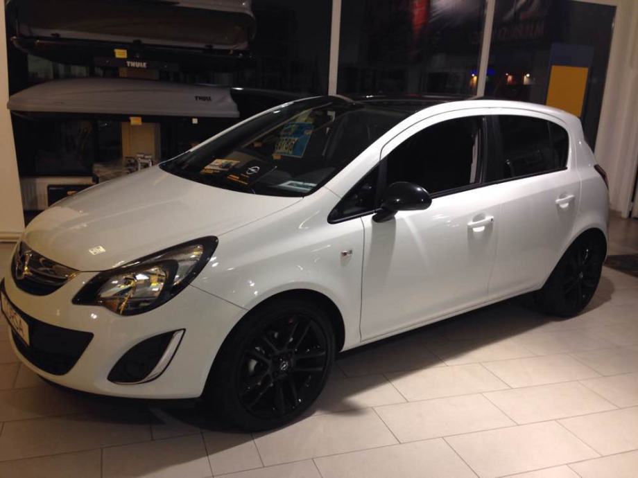 Opel Corsa 1,4 color edition, 2014 god.