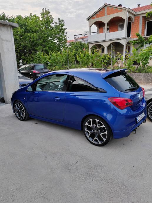 Opel Corsa 1.6 turbo OPC + Performance paket, 2017 god.