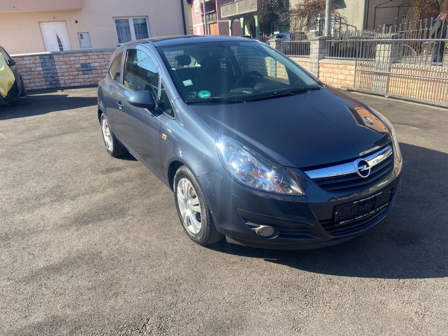 Opel Corsa ECO 1,3 CDTI kao nova, 2010 god.