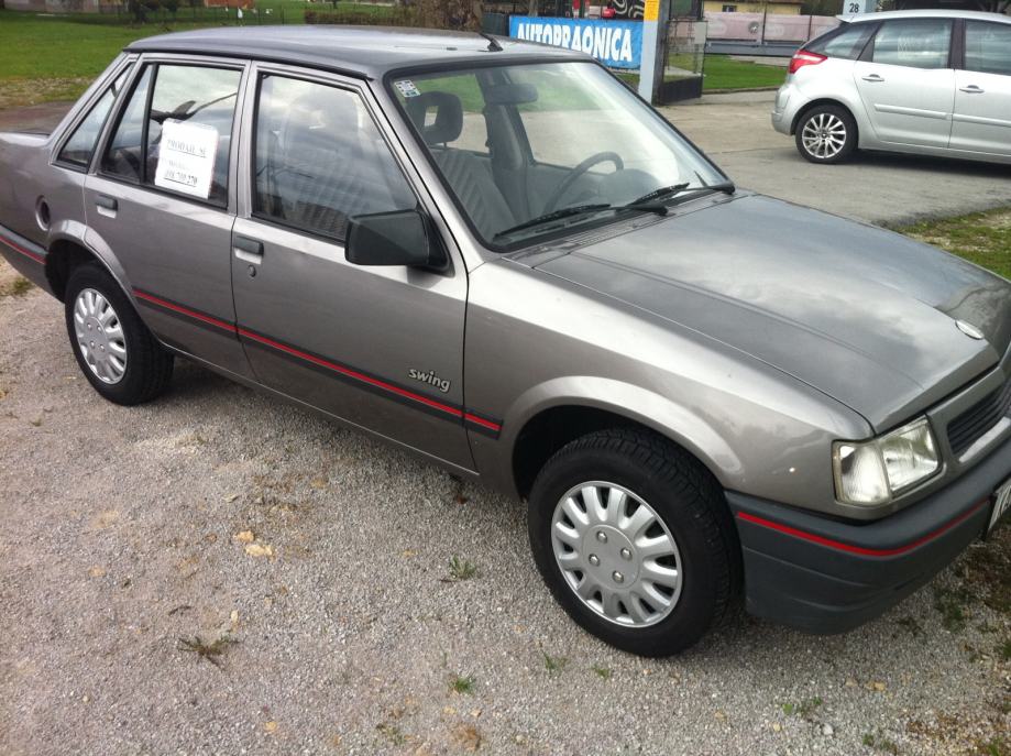 Opel Corsa Swing 1,2 S 6.000 kn, 1991 god.