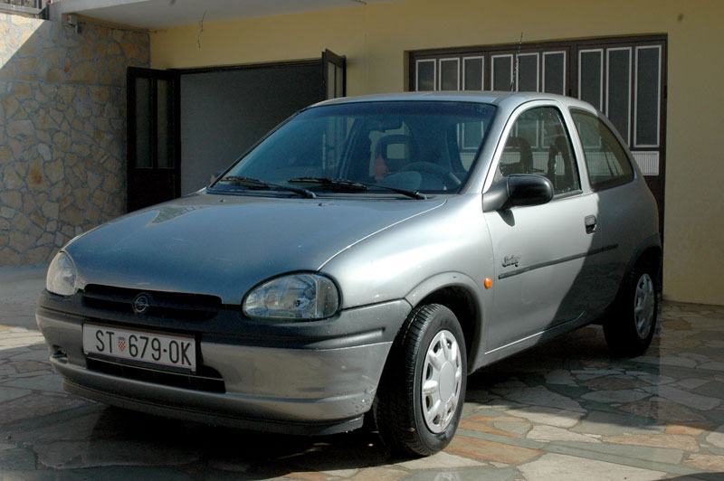 Opel Corsa swing reg. do 10/13, 1997 god.
