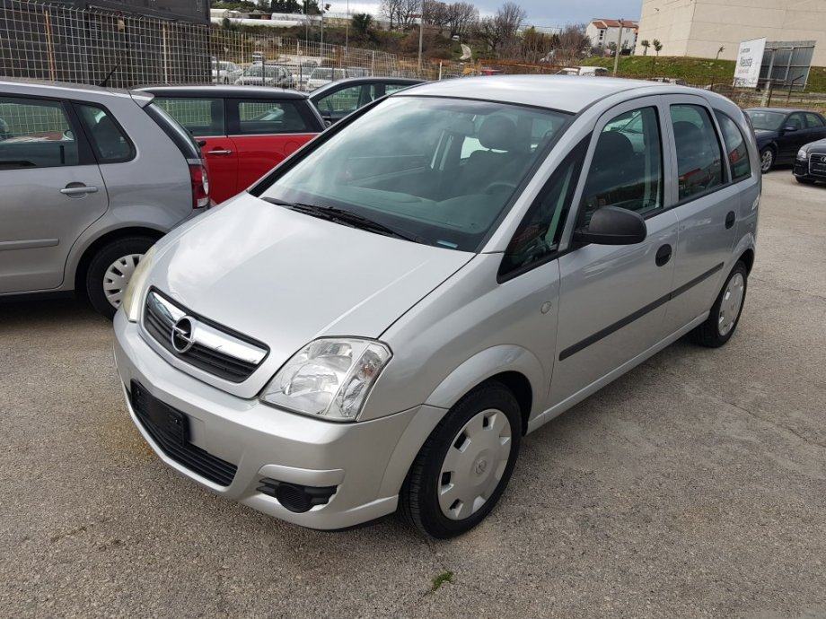 Opel Meriva 1,3 CDTI, model 2007, klima, el paket, novi lanac, nema5 ...