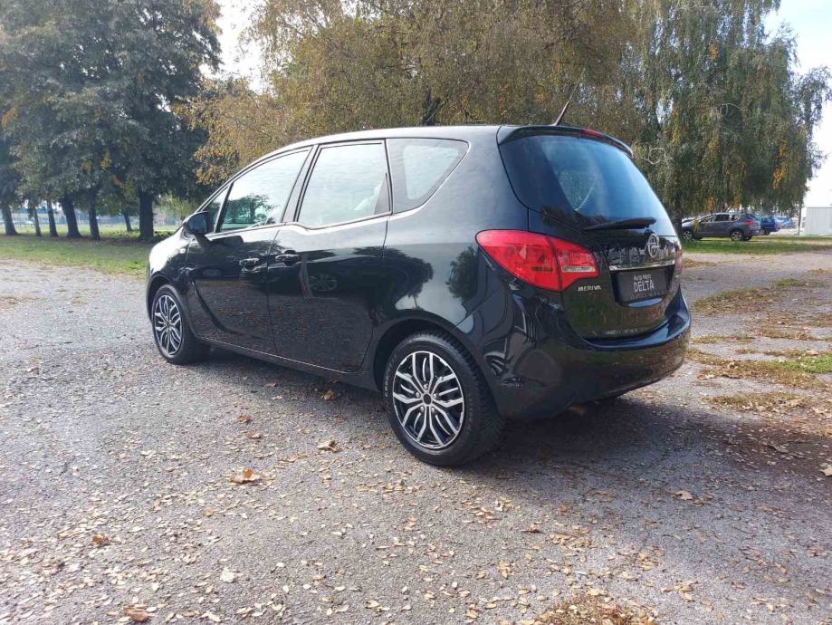 Opel Meriva 1,6 CDTI-NAVI-PDC-MF VOLAN-SERVISNA-PRVI VL-VELIKI SERVIS ...
