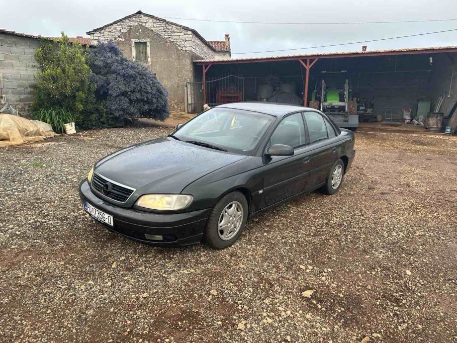 Opel Omega 2,2dti, 2004 god.