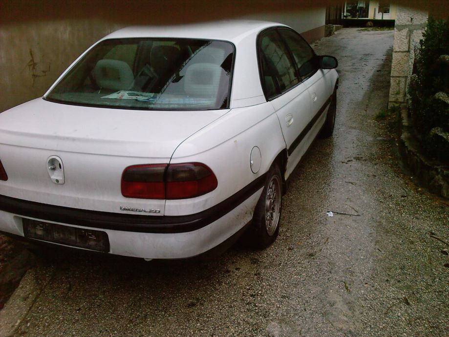 Opel Omega GL 2,0 i, 1997 god.