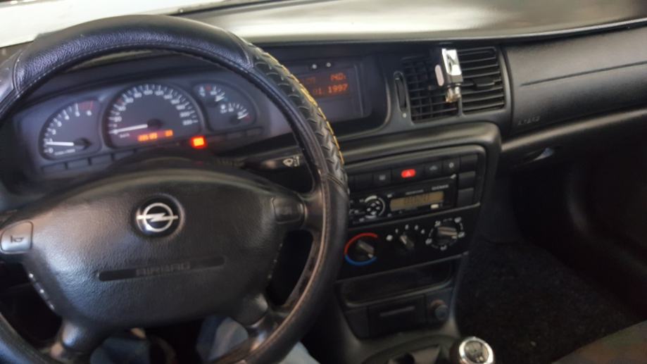 Opel Vectra 2,0 DTI 16V EDITION 2000, 2000 god.