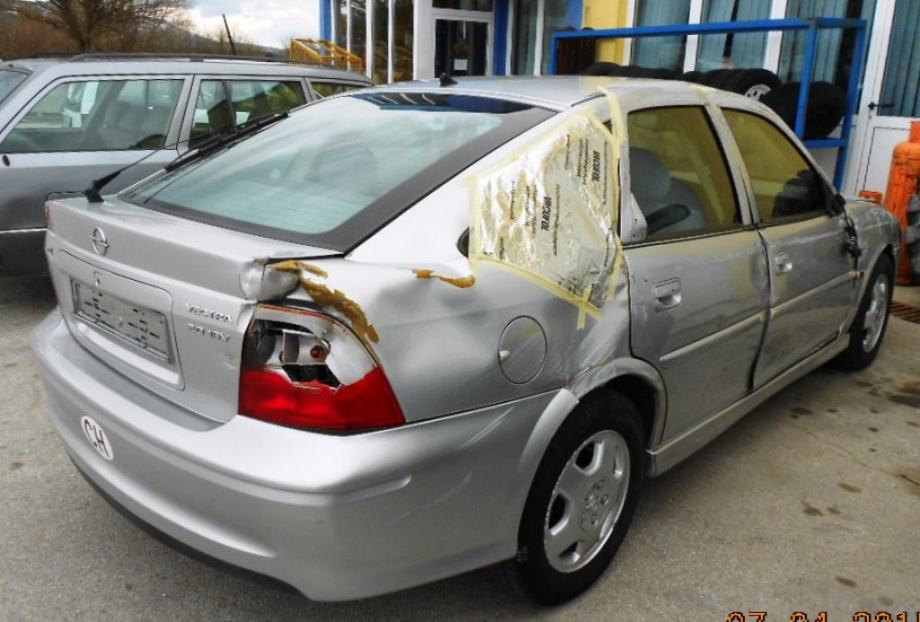 Opel Vectra CD 2,0 i 16V automatik, 1999 god.