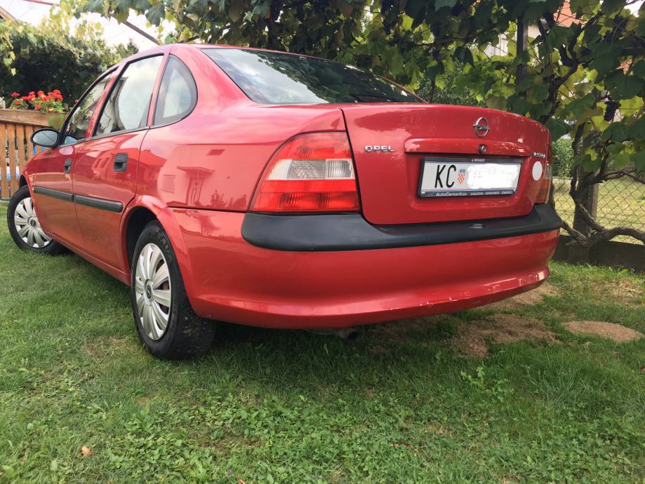 Opel Vectra GL 1,6 i, 1998 god.