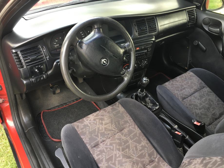 Opel Vectra GL 1,6 i, 1998 god.