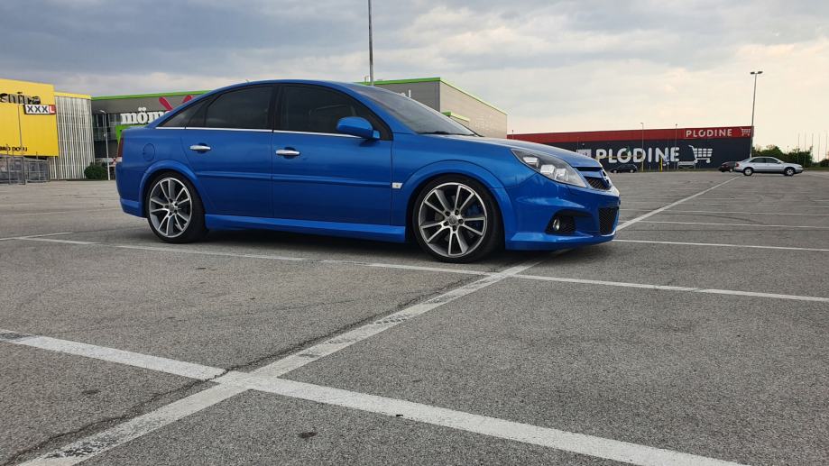 Opel Vectra OPC V6 Turbo, 2006 god.