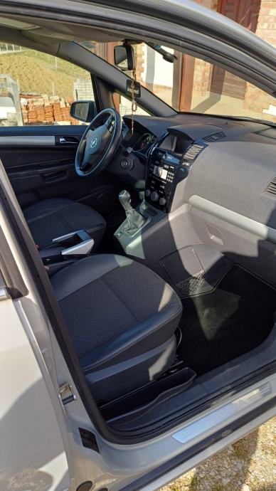 Opel Zafira 1.8 Benzin-LPG, 2008 god.