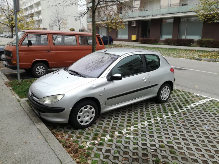 PEUGEOT 206, reg. 7/2019, 2004 god.