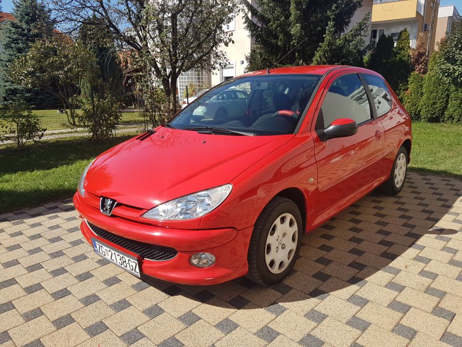 Peugeot 206 1.1 x-sport u vrhunskom stanju, samo 119 tkm, 2005 god.