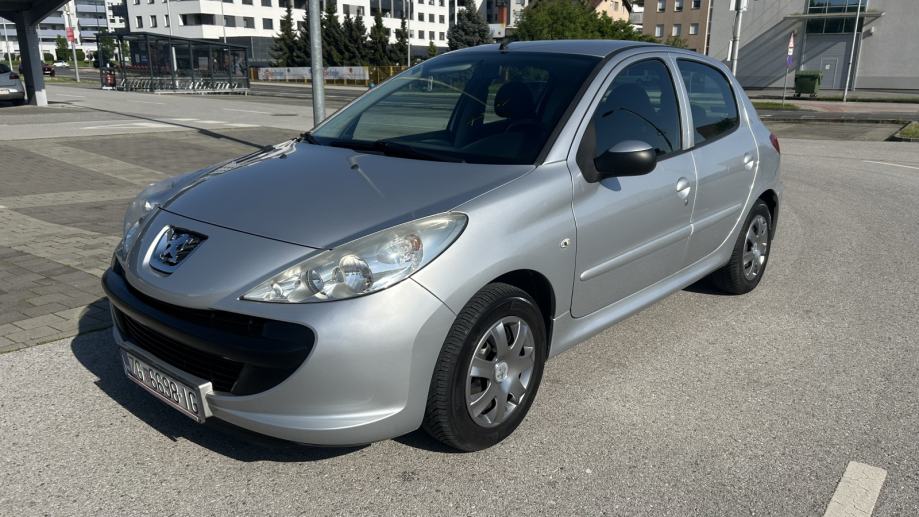 Peugeot 206+ 1,4 benzin, 81tkm, klima, servo, ABS, 2x airbag, 2011 god.