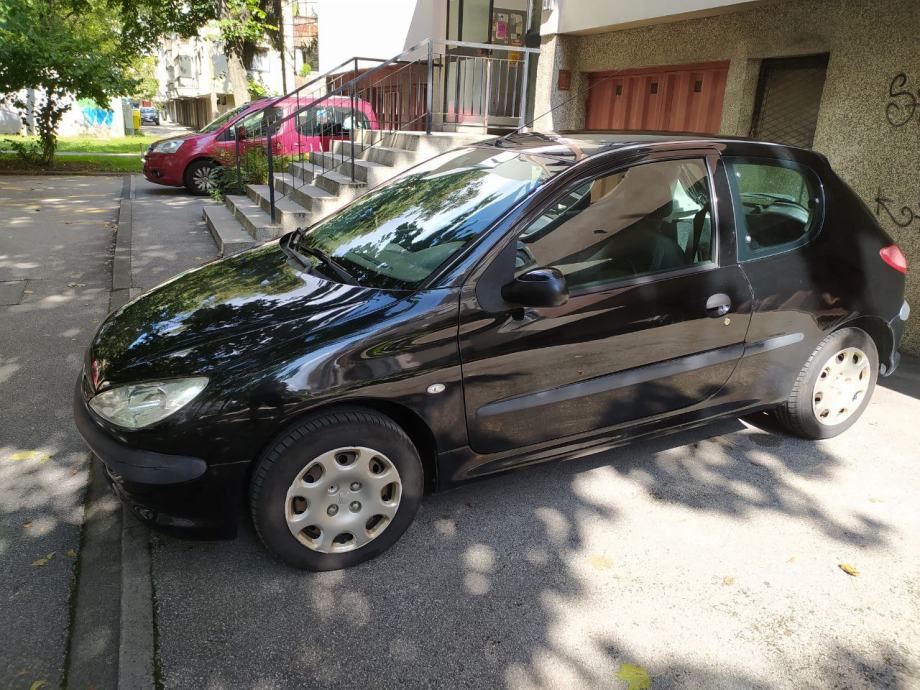 Peugeot 206 206 1,4 REG 06/2025 + set zimskih guma, 2009 god.