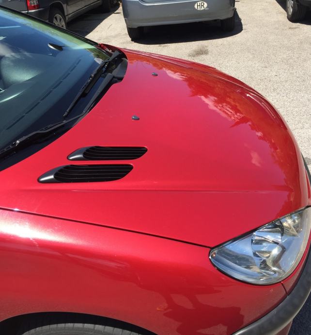 Hitno prodajem, auto u izvrsnom stanju, prvi vlasnik.., 2008 god.