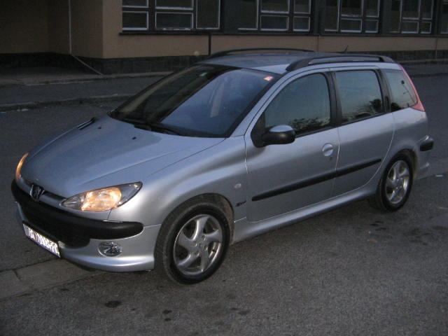 Peugeot 206 Break 206 XS 2,0 HDi , 2002 god.