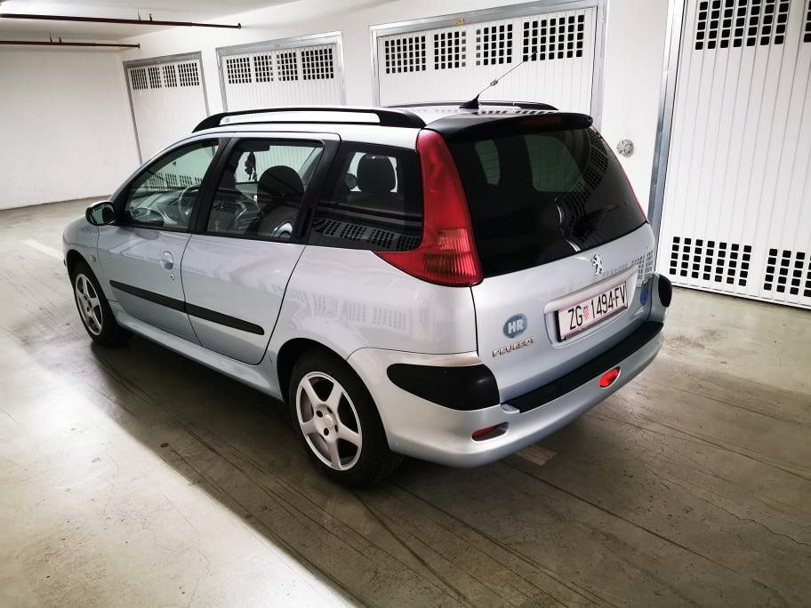 Peugeot 206 SW Break 1,4 * Registriran * 2 seta felgi *, 2002 god.