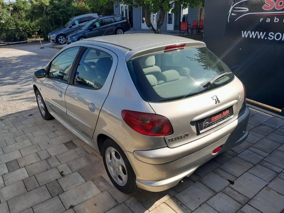 Peugeot 206 XT 1,4 16V# Klima # Hr auto # Reg 29.01 24, 2005 god.