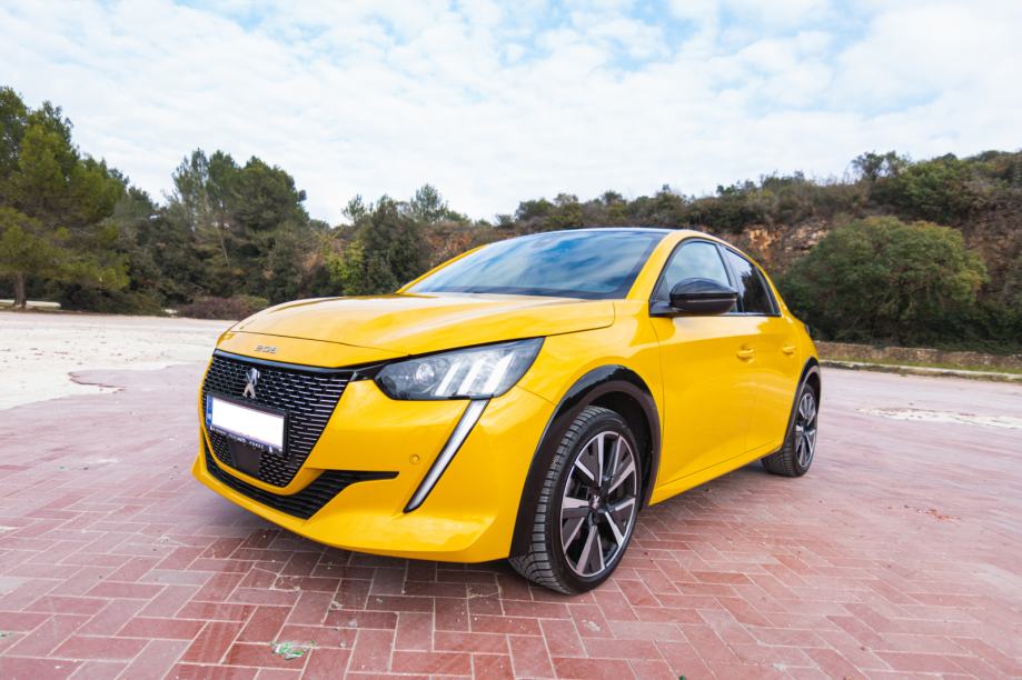 Peugeot 208 GT Line, 2020 god.