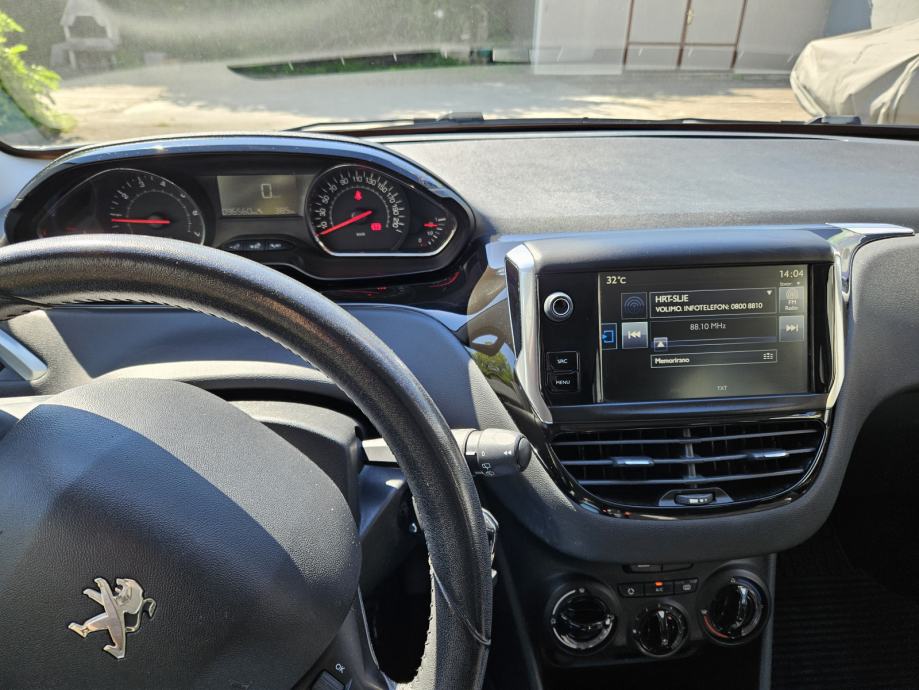 Peugeot 208, 1,2 STYLE, 2015.g., 96600 km, Reg. 29.4.26., Serv. knjiga ...