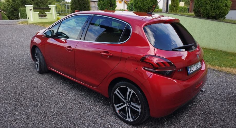 Peugeot 208 1,5 Blue HDI GT Line 2019g 55000km, 2019 god.