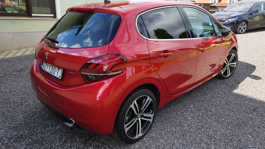 Peugeot 208 1,5 Blue HDI GT Line 2019g 55000km, 2019 god.