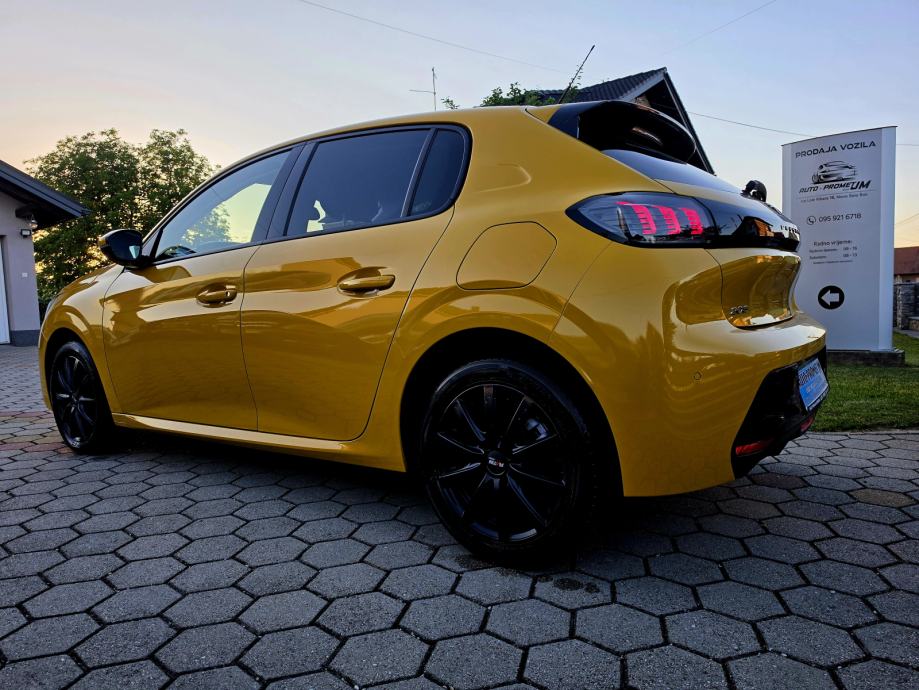 Peugeot 208 1,5 HDI,,ODLIČAN,,SERVISNA,,100025KM, 2021 god.
