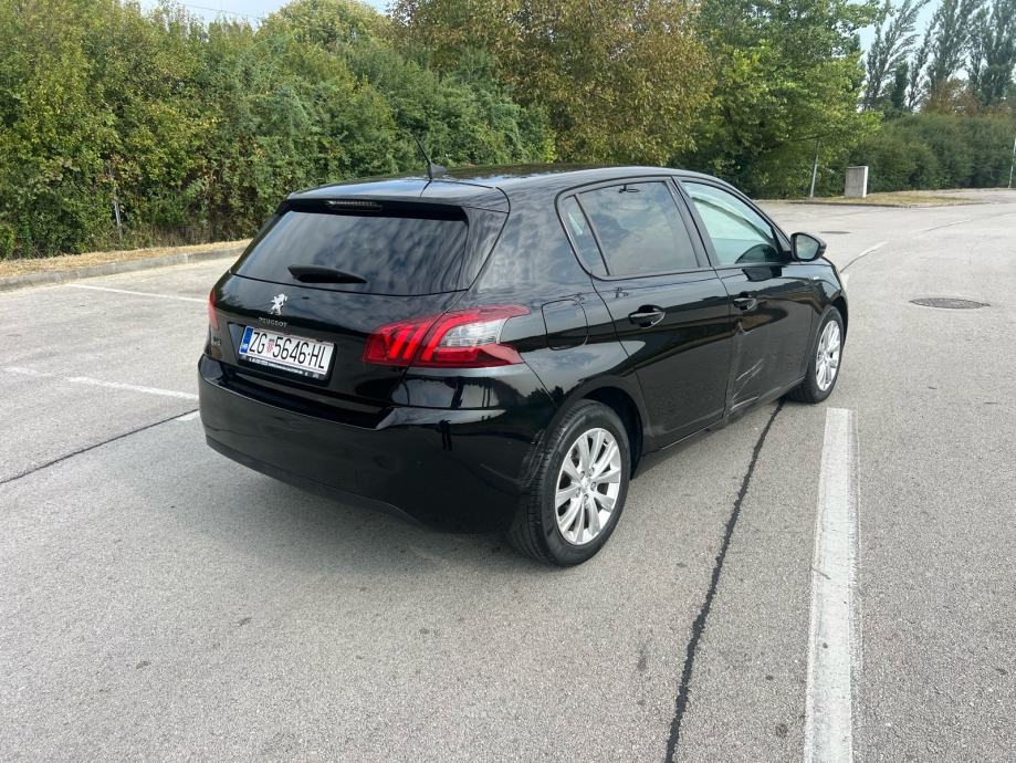 Peugeot 308 1,2 PureTech, 2019 god.