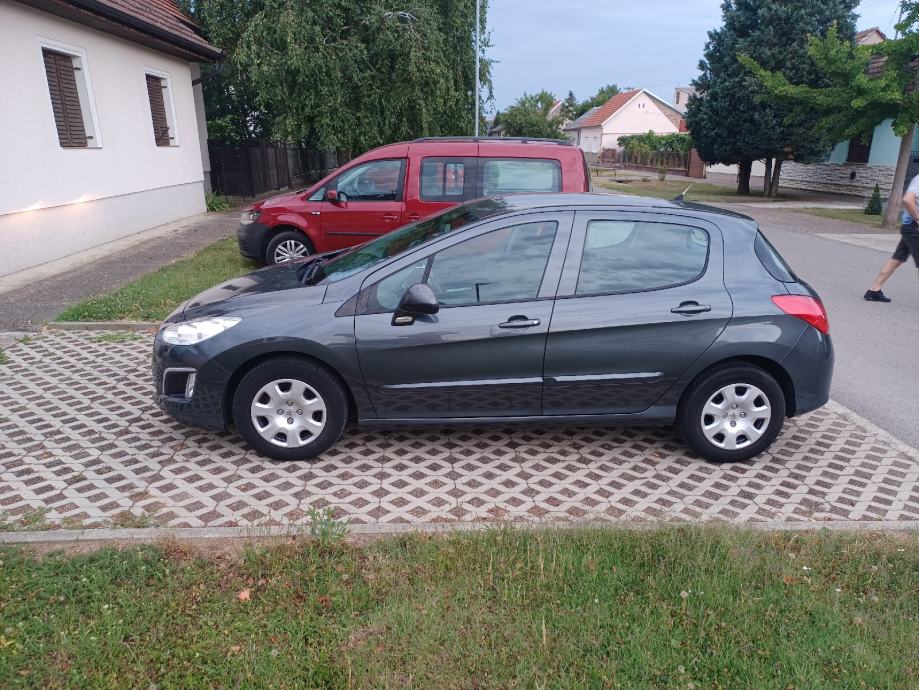 Peugeot 308 1,6 HDi, 2013 god.