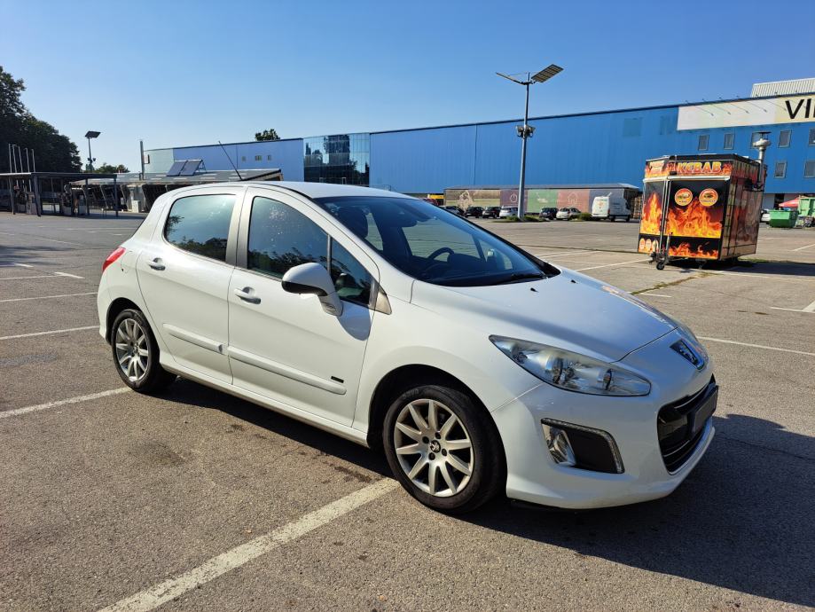 Peugeot 308 1,6 HDi, 2011 god.