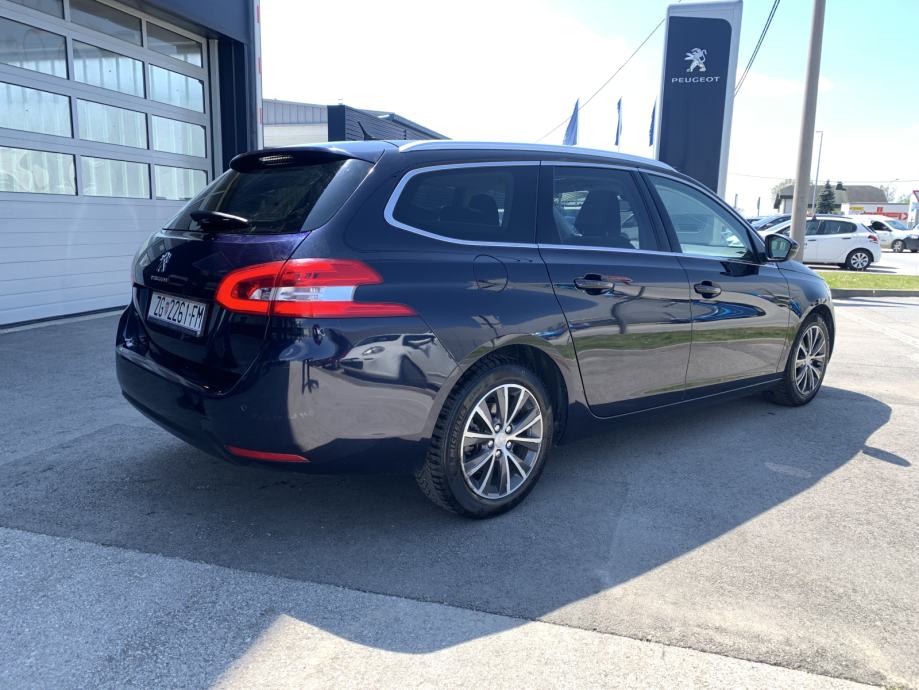 PEUGEOT 308 SW 1,2 ALLURE PureTech 130ks, 2015 god.