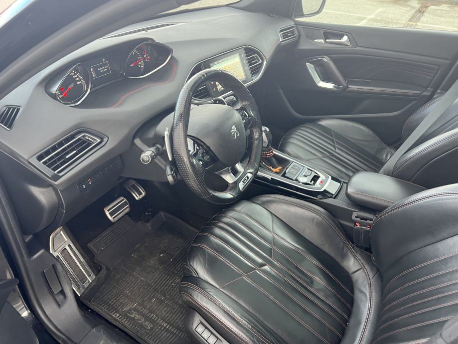 Peugeot 308sw GT 2.0 HDi 133kw/AT reg.god/ nove gume, 2016 god.