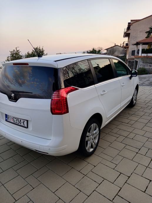 Peugeot 5008 1,6HDI automatik, 2016 god.