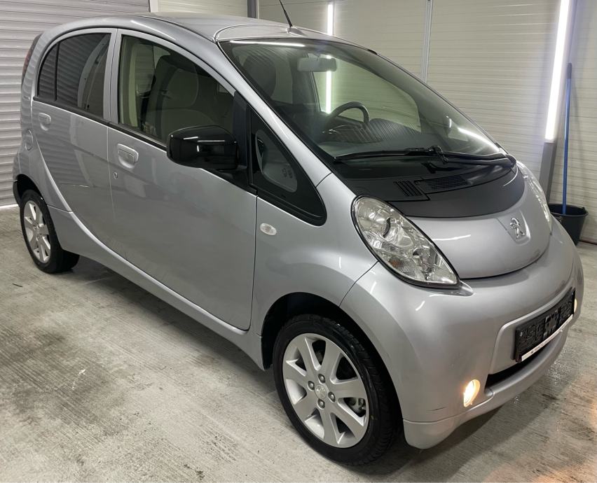 Peugeot iOn , MODEL. 2017. SA PRIJEPISOM,5.500km, 2016 god.