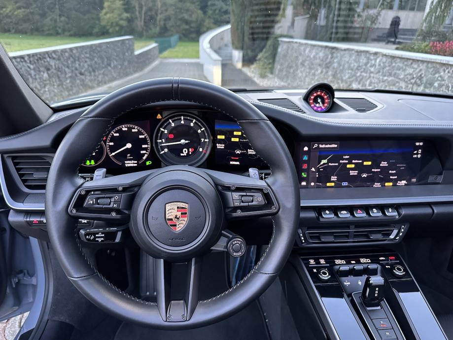 Porsche 911 SPORT CHRONO,LED MATRIX, 2023 god.