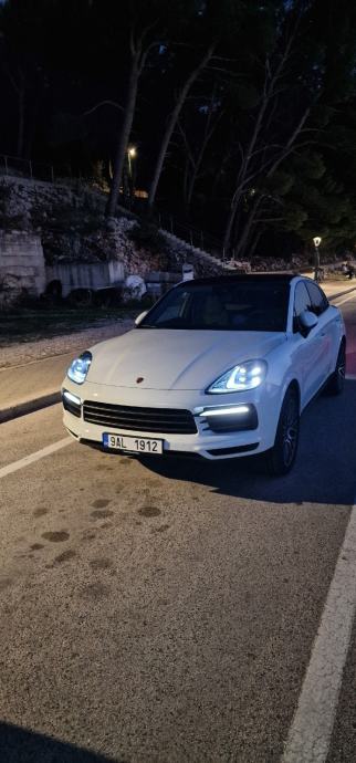 Porsche Cayenne 10/22*5500 km*garancija i servisni paket do 10/2027 ...