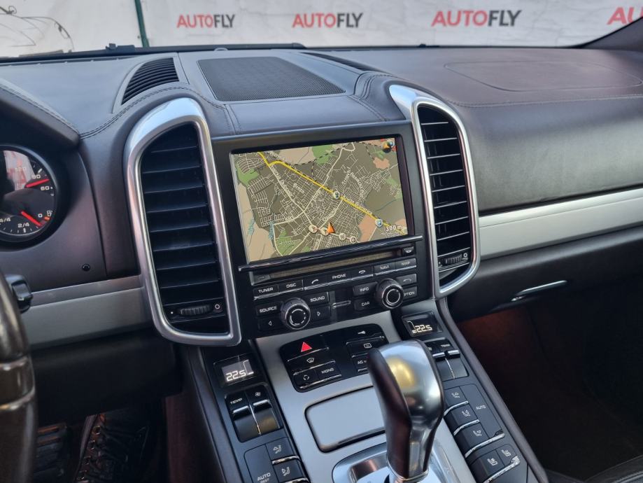Porsche Cayenne 3,0 V6 TDI, Panorama, Koža, Bixenon, Keyless GO, 21 ...