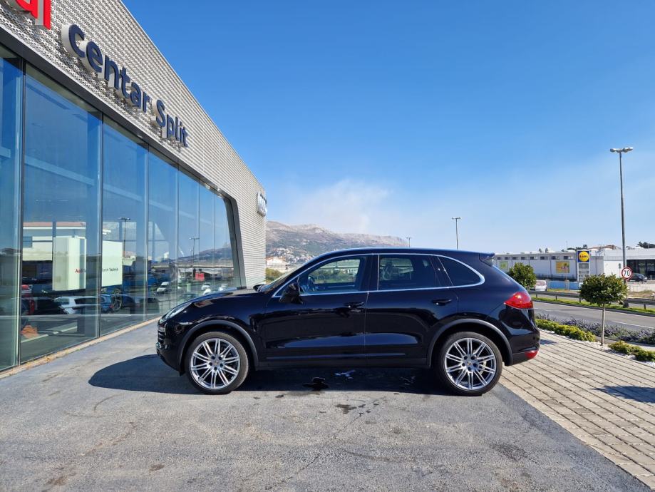 Porsche Cayenne 3,0 TDI *NAVI*TEMPOMAT*ZRAČNI OVJES*, 2012 god.