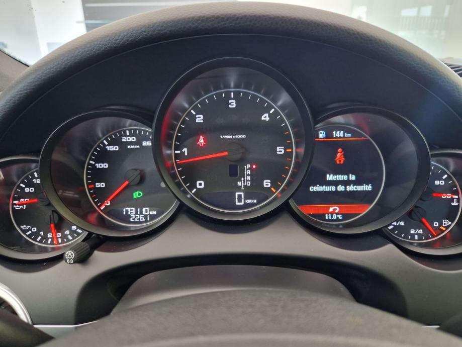 Porsche Cayenne 3,0 TDI *NAVI*TEMPOMAT*ZRAČNI OVJES*, 2012 god.
