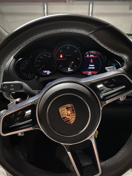 Porsche Cayenne disel Tiptronic automatik, 2018 god.