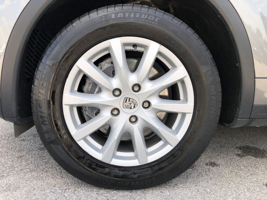 Porsche Cayenne Diesel (KOŽA, TEMPOMAT, ZRAČNI OVJES, GRIJANJE SJ ...