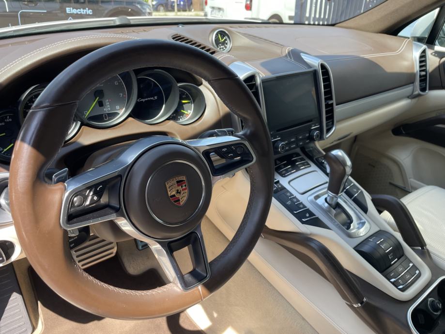 Porsche Cayenne S E-Hybrid Tiptronic automatik, 2016 god.
