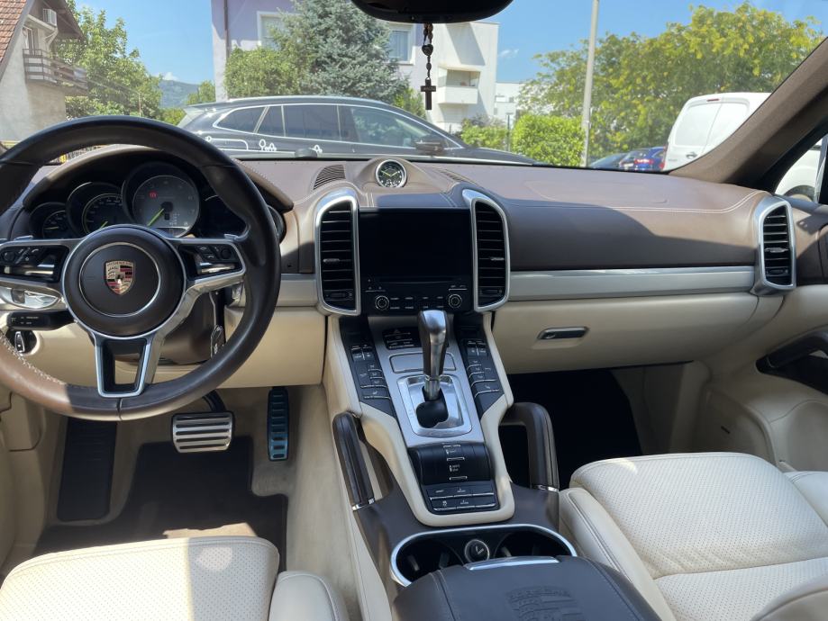 Porsche Cayenne S E-Hybrid Tiptronic automatik, 2016 god.