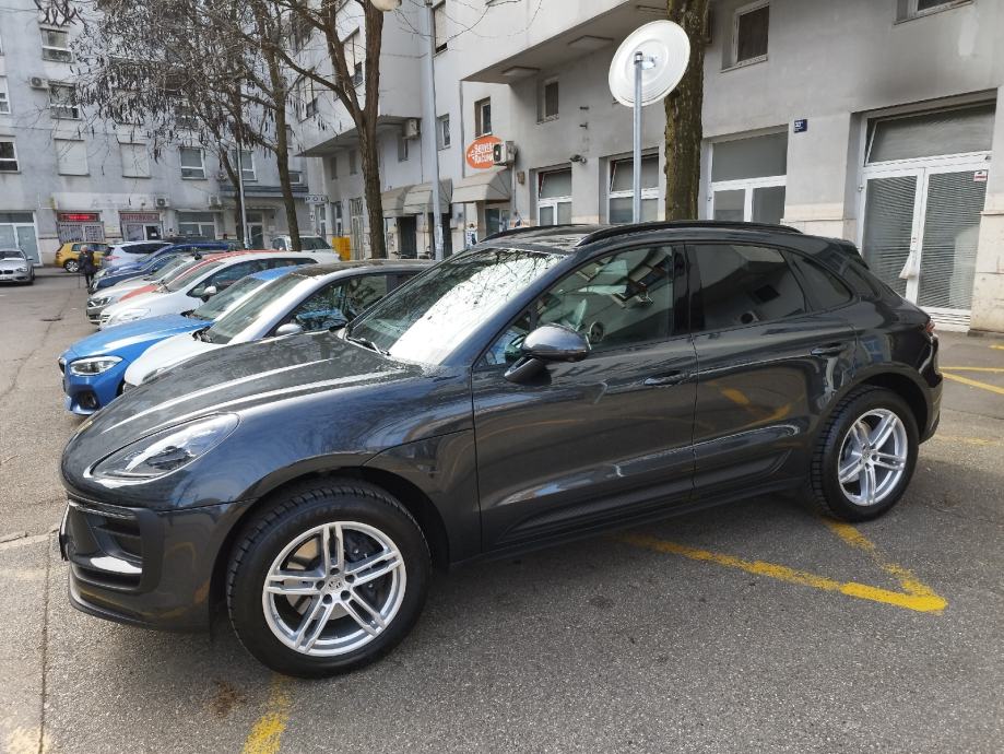 Porsche Macan III, 2,0 265KS, 2023 god.