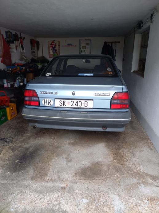 Renault 19 Chamade GTS, 1990 god.
